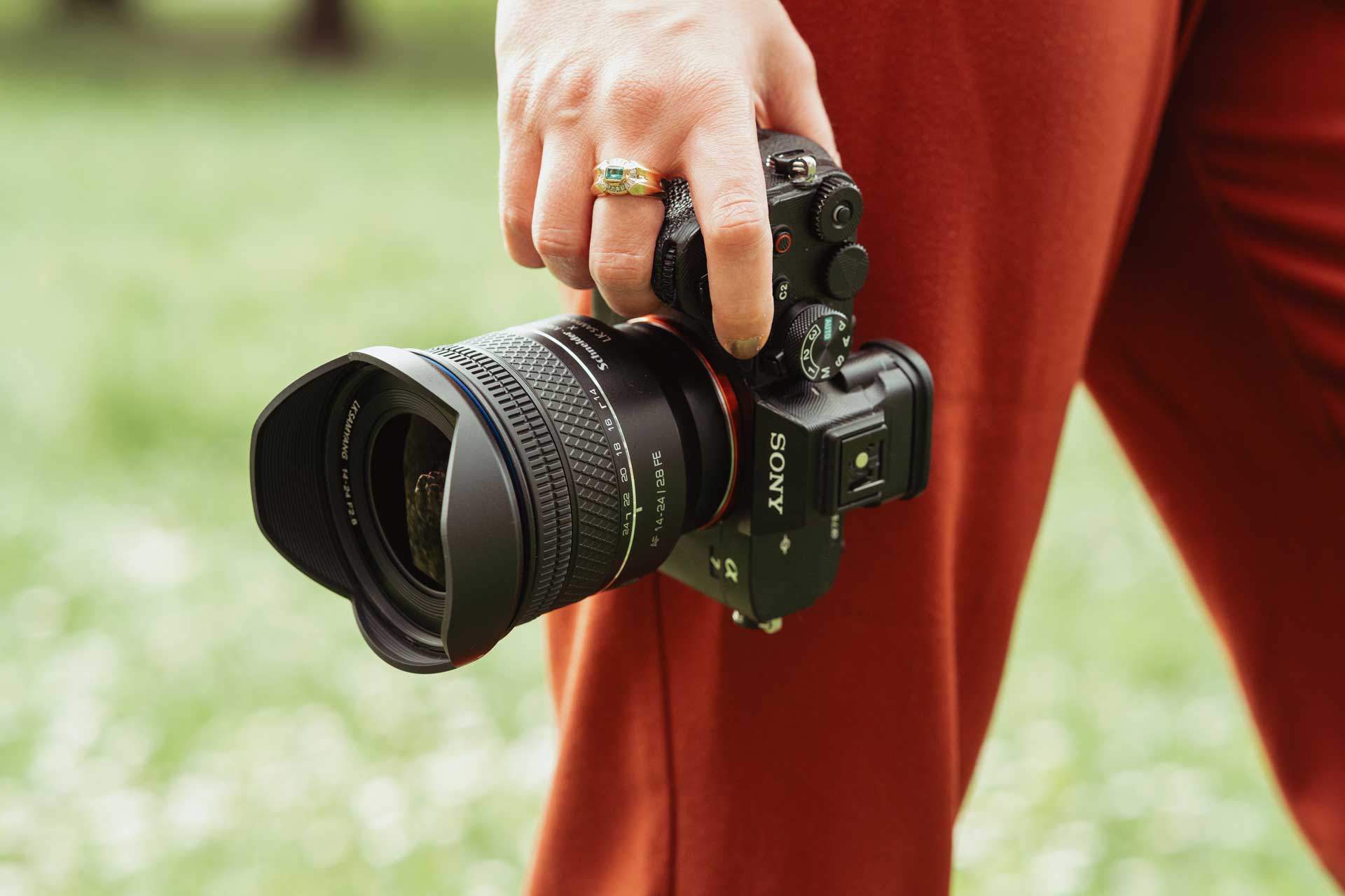 พร้อมส่ง! เลนส์ซูม ออโต้โฟกัส SAMYANG AF 14-24MM F2.8 - SONY FE (ประกันศูนย์) | Shopee Thailand