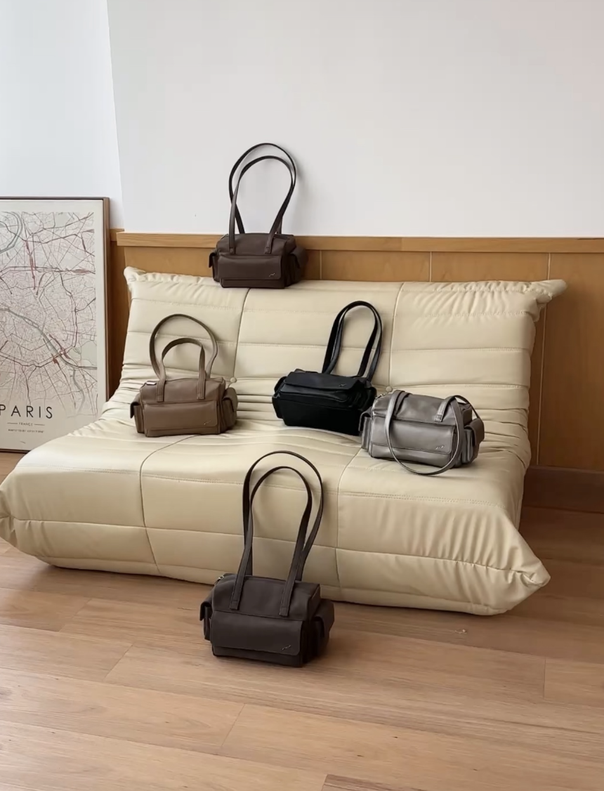 (พร้อมส่ง) NOW IS NOW Pi Pocket กระเป๋าสะพายข้างช่องเยอะ | Shopee Thailand