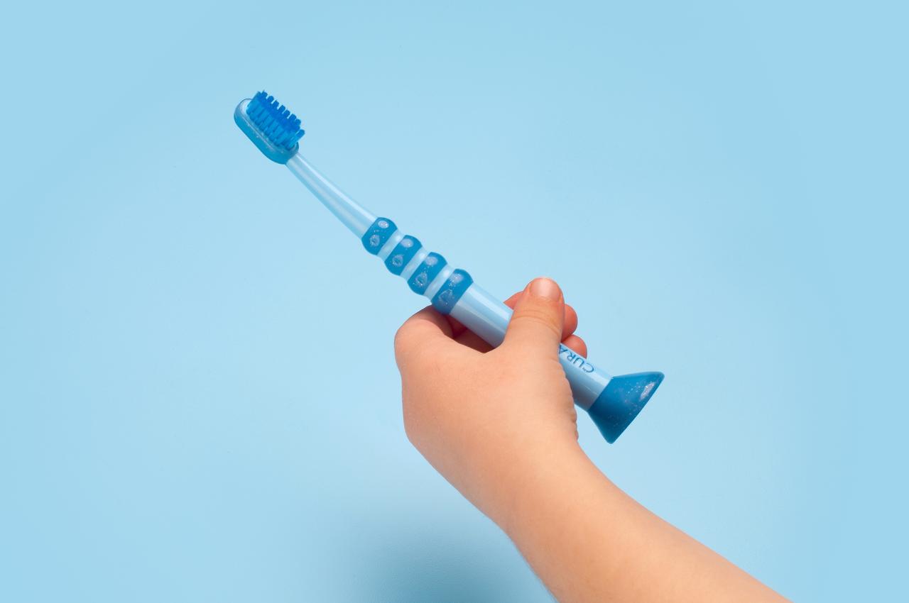 CURAPROX Baby แปรงสีฟัน คูราพรอกซ์ สำหรับเด็กฟันน้ำนม อายุ 6 เดือน - 5 ...