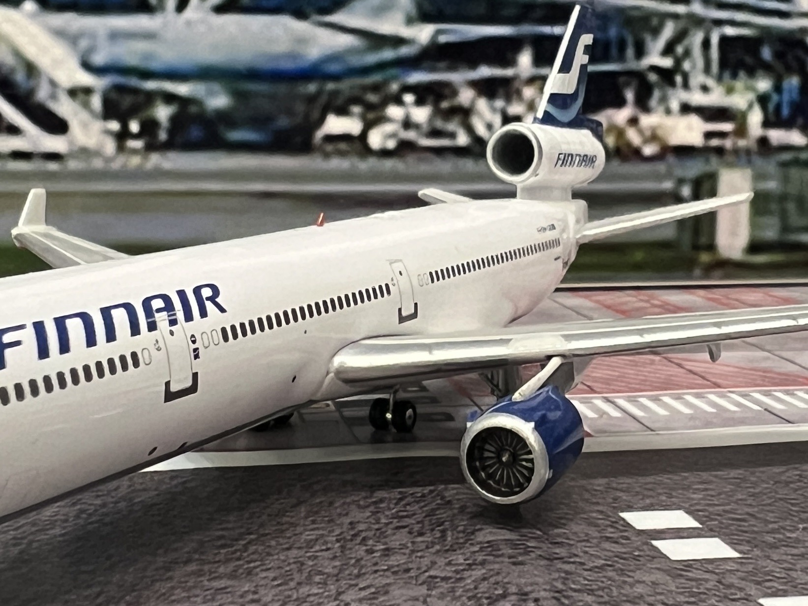 Phoenix Model [11923] 1:400 Finnair MD-11 OH-LGG | Shopee Thailand