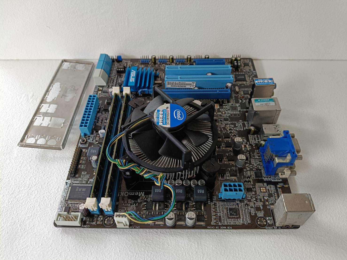 เมนบอร์ด ASUS P8H67-M LX Socket 1155 CPU i5-2400 RAM 8GB DDR3 พร้อมฝา ...