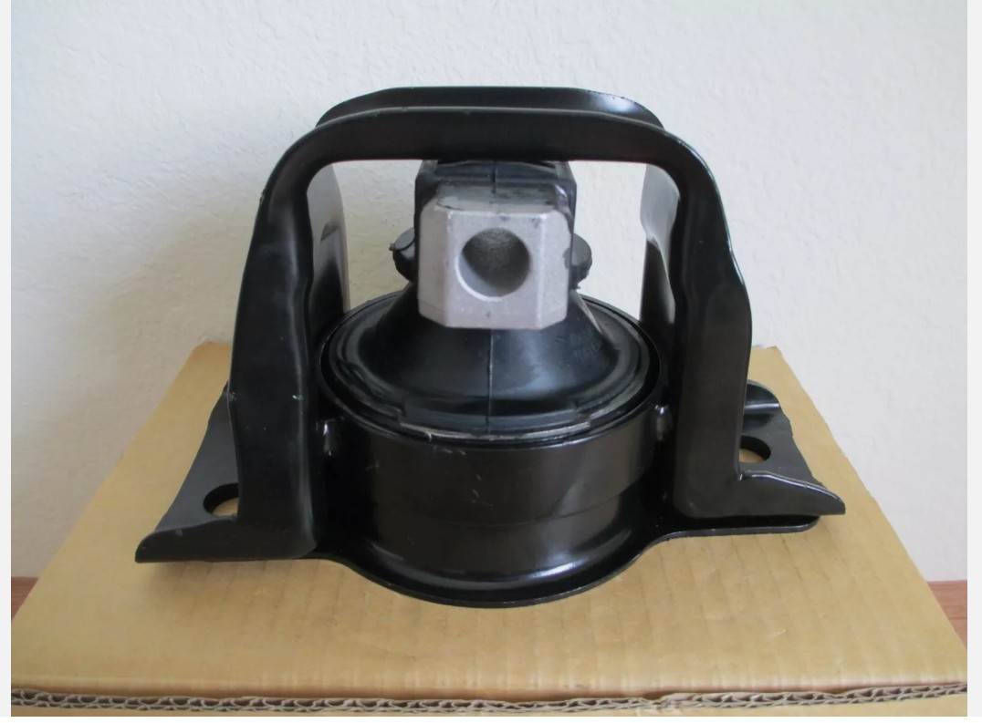ยางแท่นเครื่องหน้าขวา NISSAN TIIDA C11,SC11 MR18DE 11210-ED800 | Shopee ...