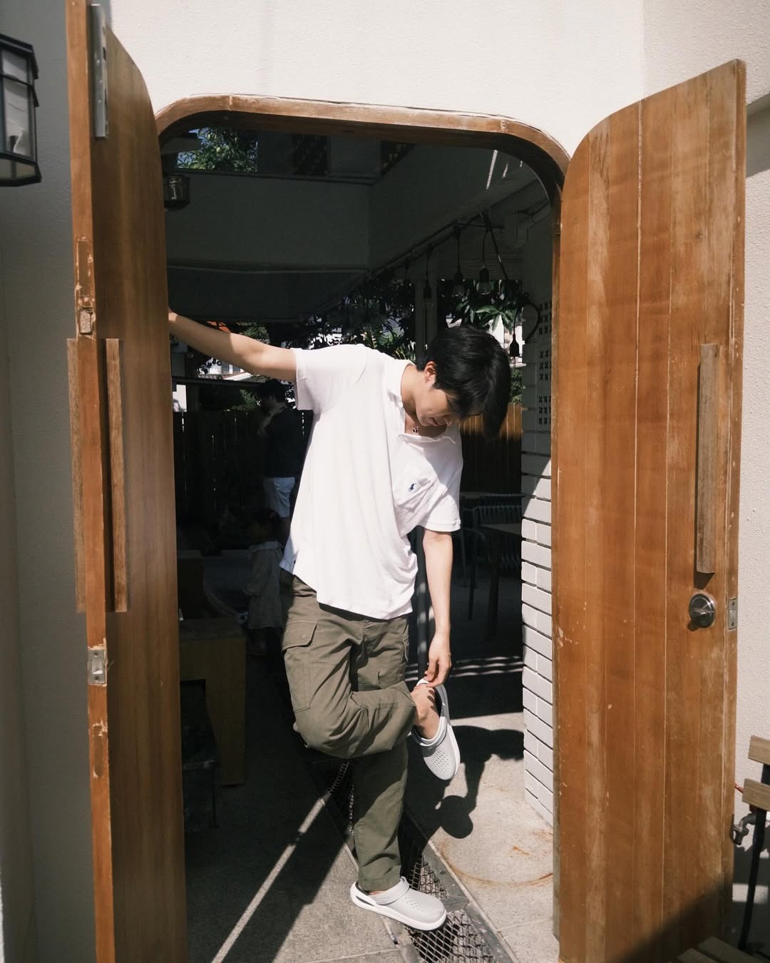 Crocs Collection รองเท้าแตะ รองเท้ารัดส้น CR UX Inmotion Clog 209964 ...