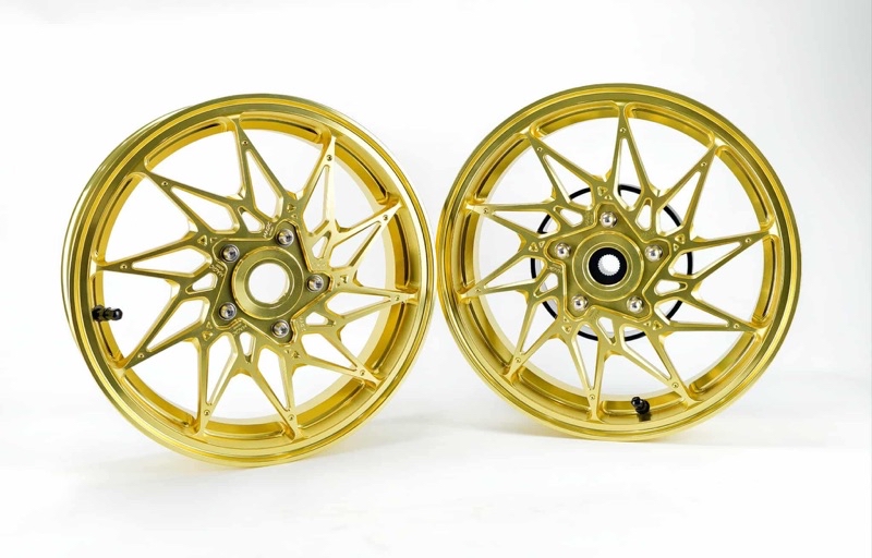 Magic Factory x TR-05 ล้อ ฟอร์จ สำหรับ Vespa Sprint / Primavera / GTS ...