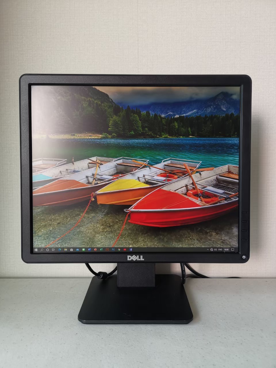 จอคอมมือสอง เกรด A Dell E1715Sc LED backlight ขนาด 17 นิ้ว มีพอร์ต VGA ...