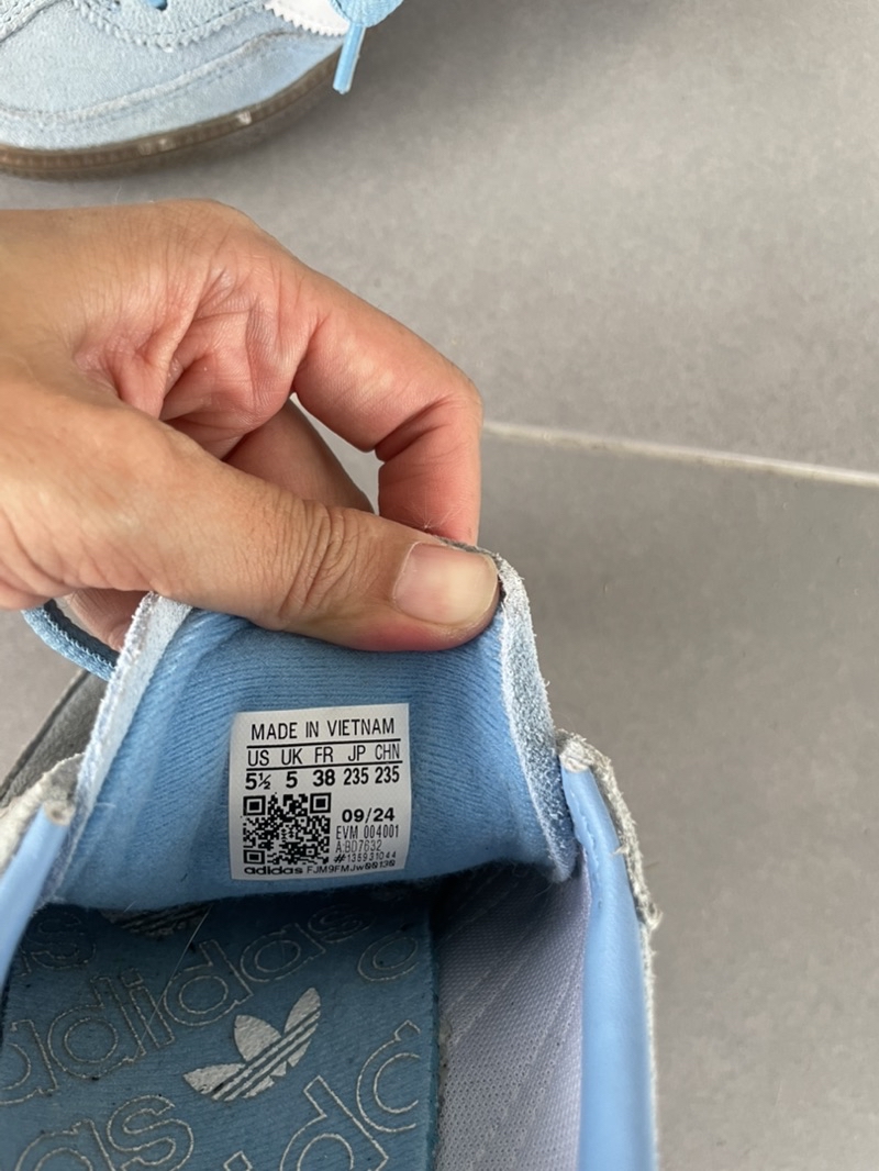 รองเท้าผ้าใบ adidas spezial สีฟ้า (มือสอง) | Shopee Thailand