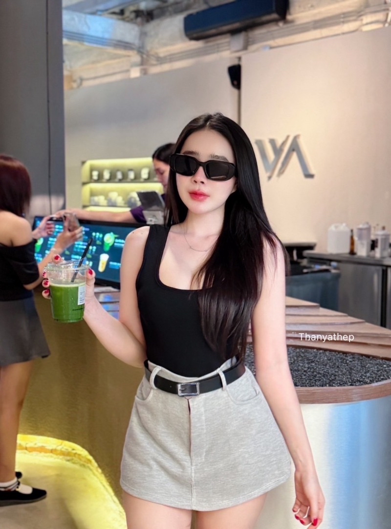 Phapassz - Set3ชิ้น บอดี้สูทดำมาพร้อมกระโปรงกางเกง เนื้อพรีเมี่ยม ดีเทลเข็มขัดเข้ากันสุดๆ ...