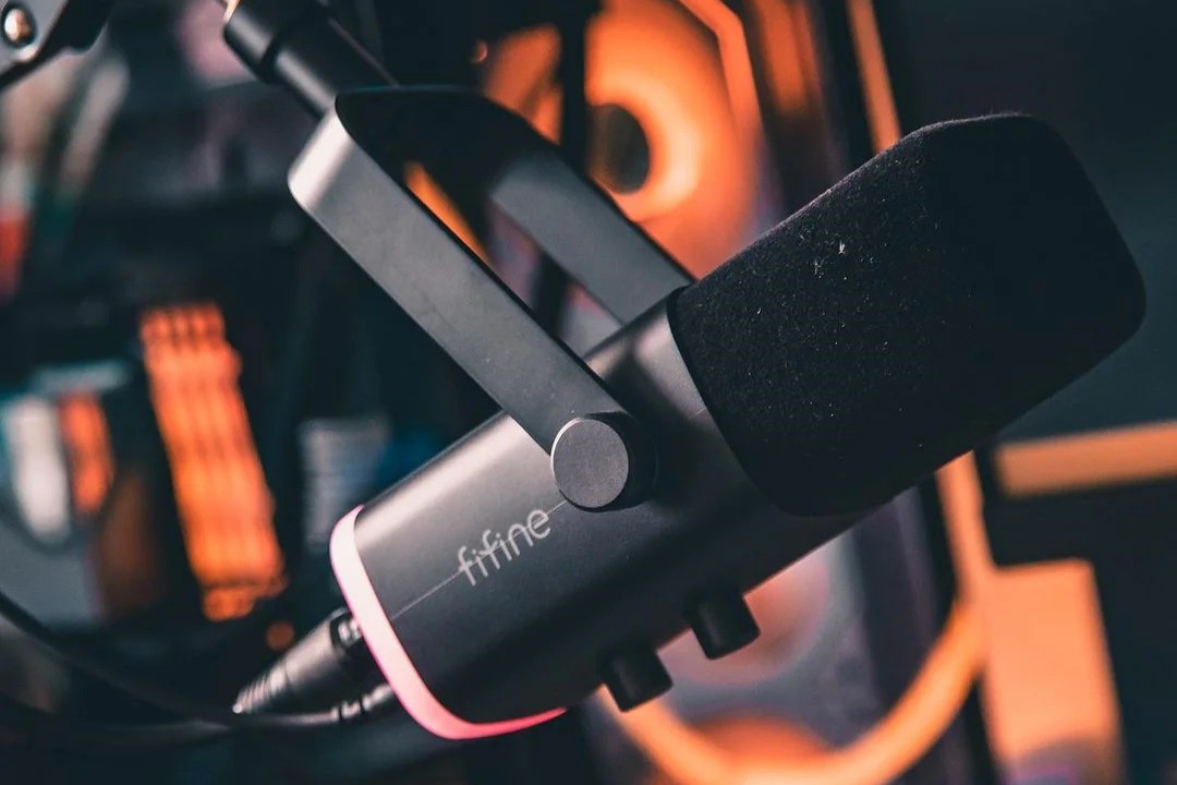 Fifine AM8T Dynamic Microphone Black ไมโครโฟน | Shopee Thailand
