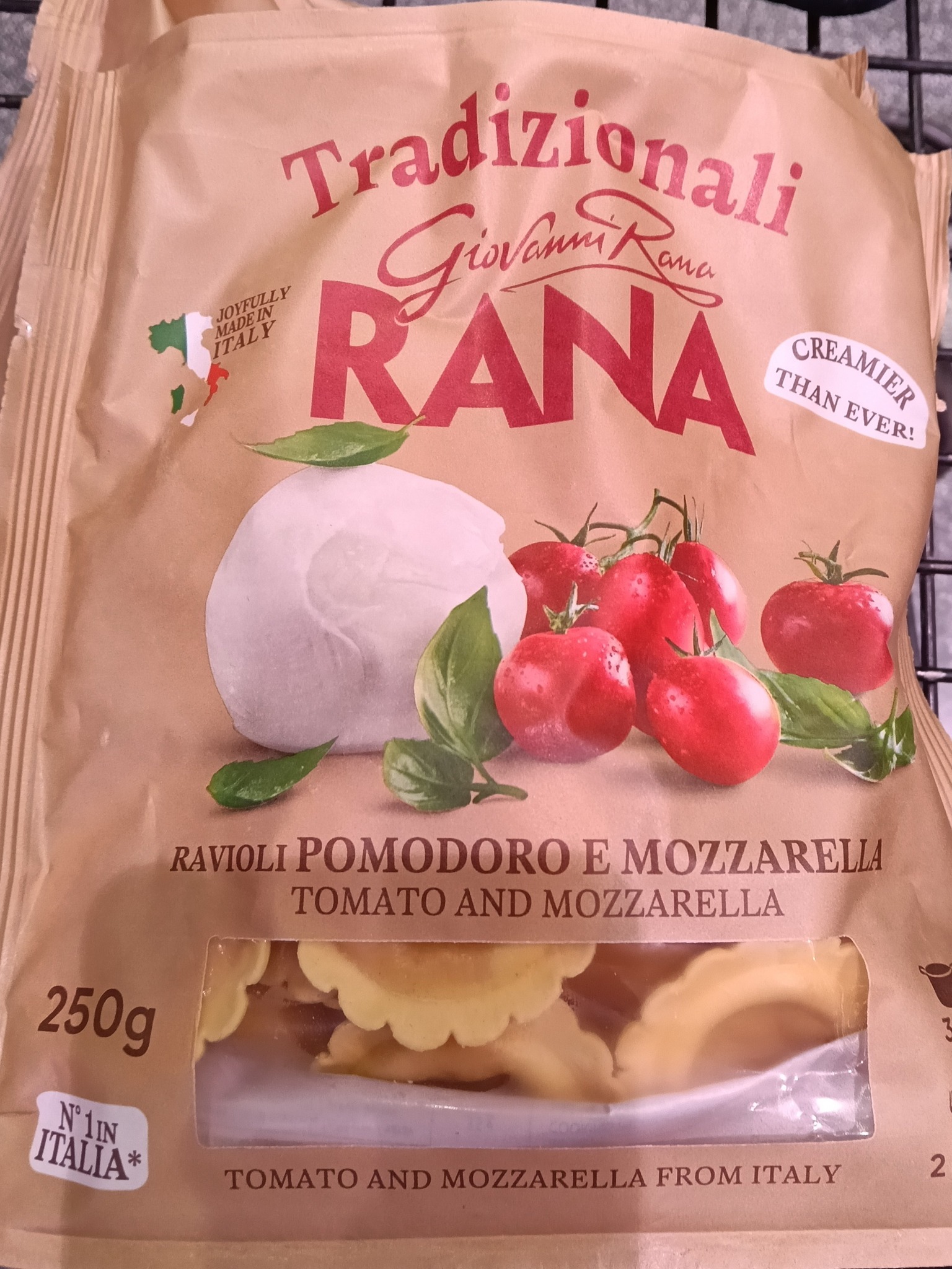 GIOVANNI RANA Fresh Pasta Ravioli / Ravioli Pomodoro & Mozzarella ...