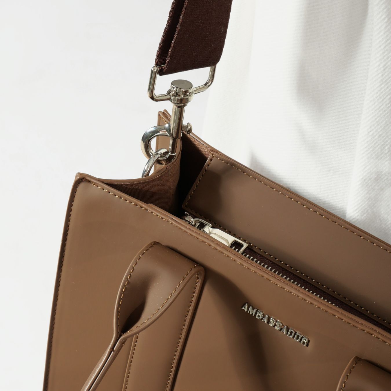 ABDSTORE | Madison BOX Bag กระเป๋าสะพาย กระเป๋า Ipad กระเป๋าถือ 8141 By ...