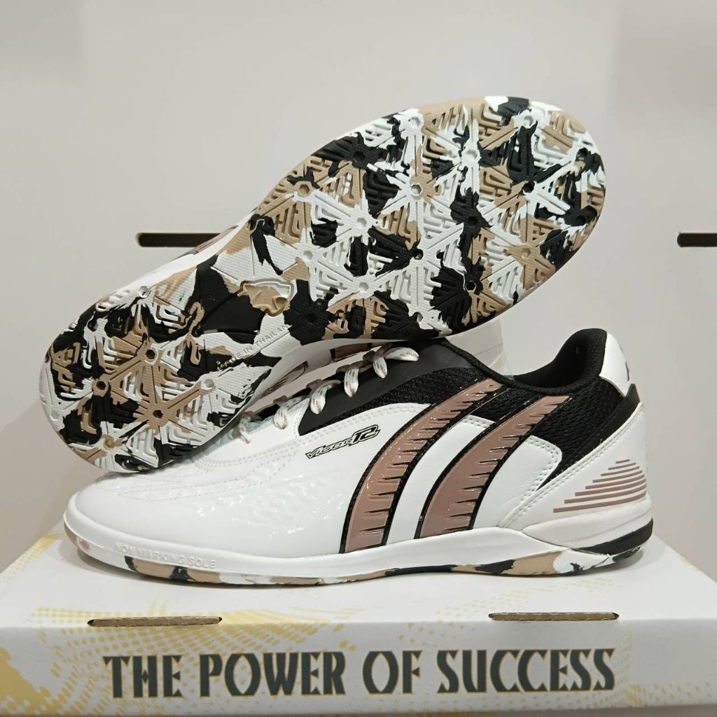 Pan VIGOR XII MICROFIBER. รองเท้าฟุตซอลแพน รุ่นท็อป PF146K | Shopee ...