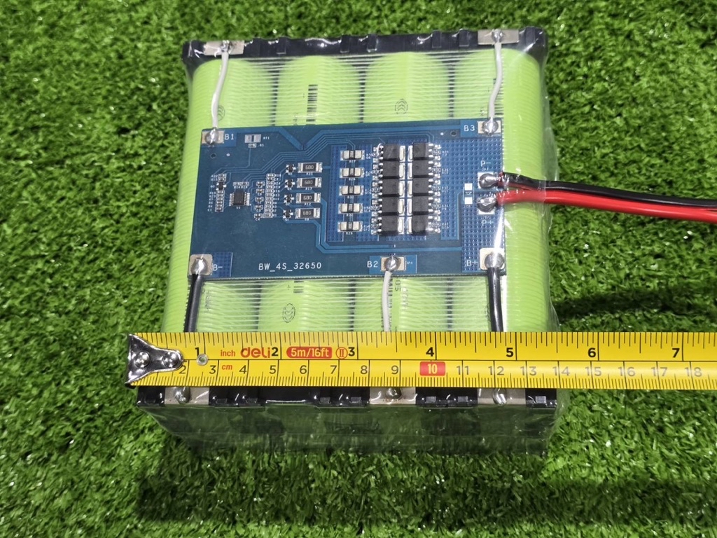 แบตลิเธียม 4s (2P) 12.8v - 14.6v 30,000mah. แบต+ชุด ชาร์จตัวใหญ่ ...