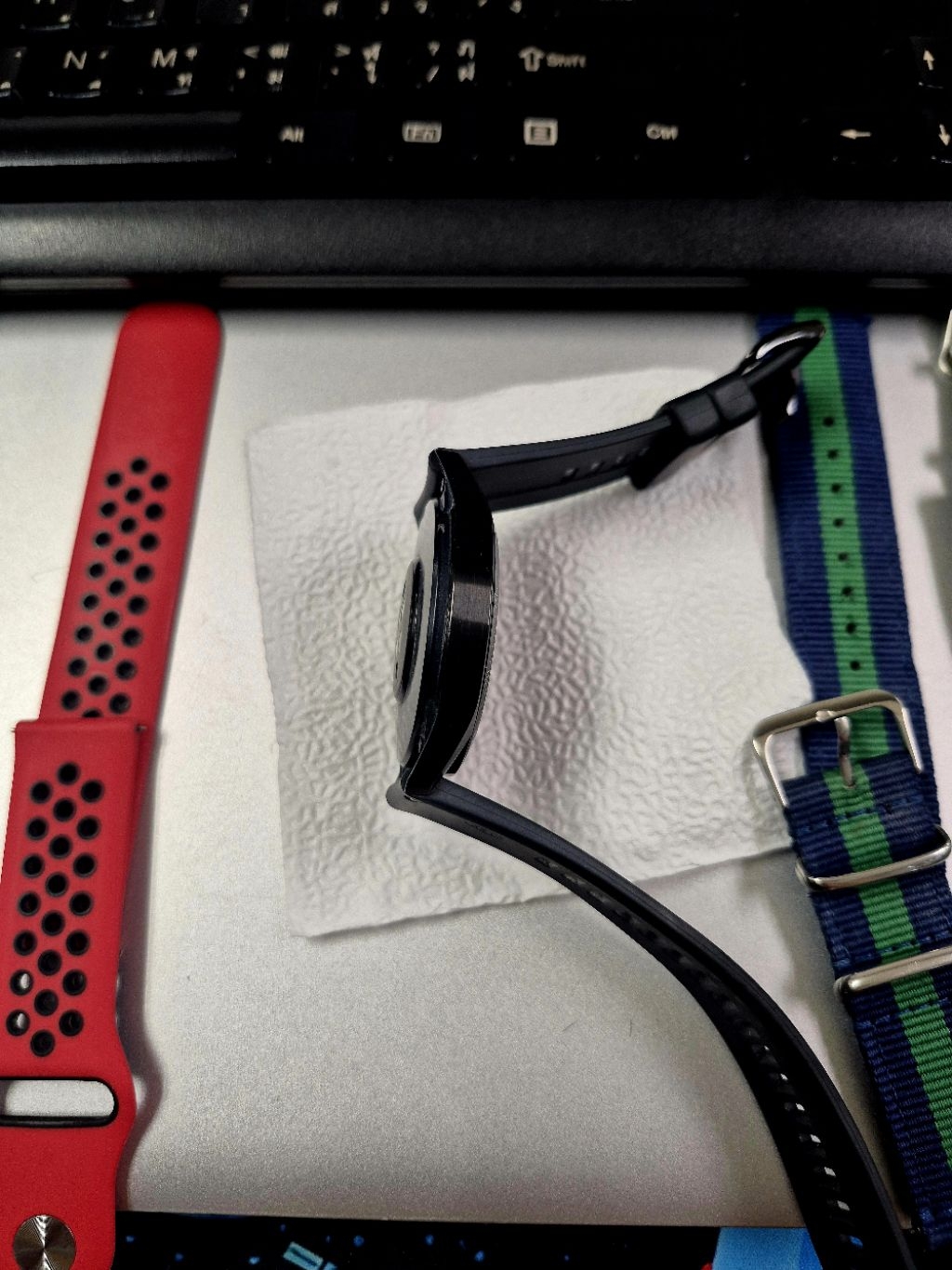 Huawei watch gt2 มือสอง สภาพดี มีกล่องให้ | Shopee Thailand