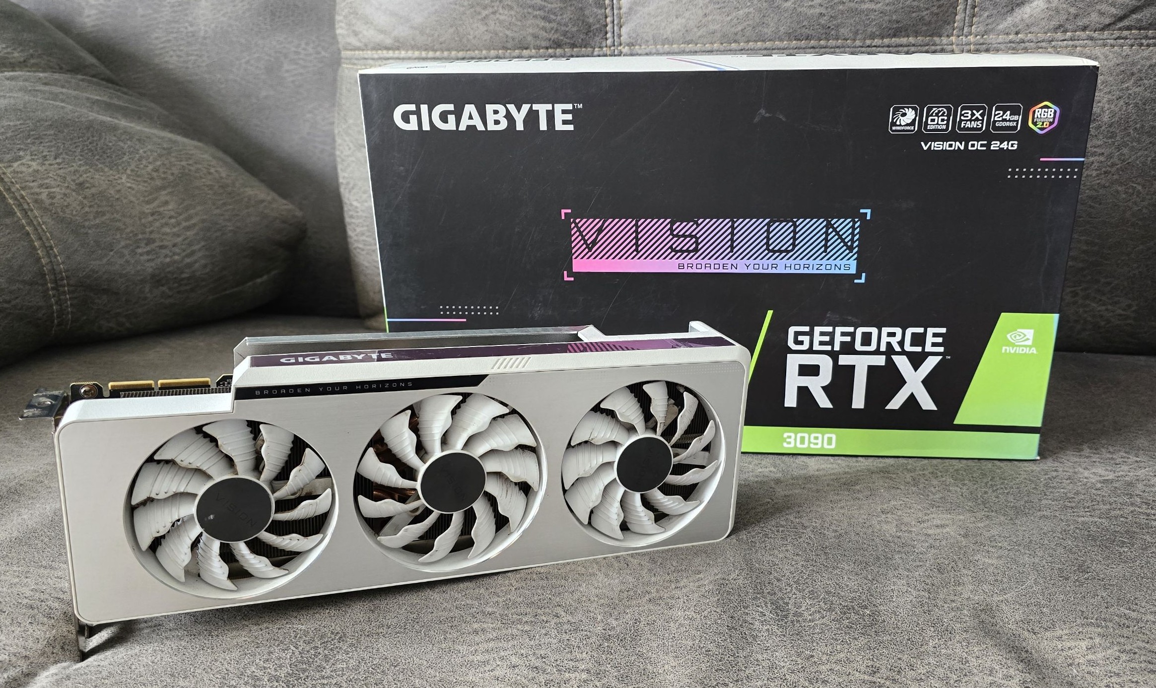 GIGABYTE RTX 3090 VISION OC 24GB มือสอง | Shopee Thailand