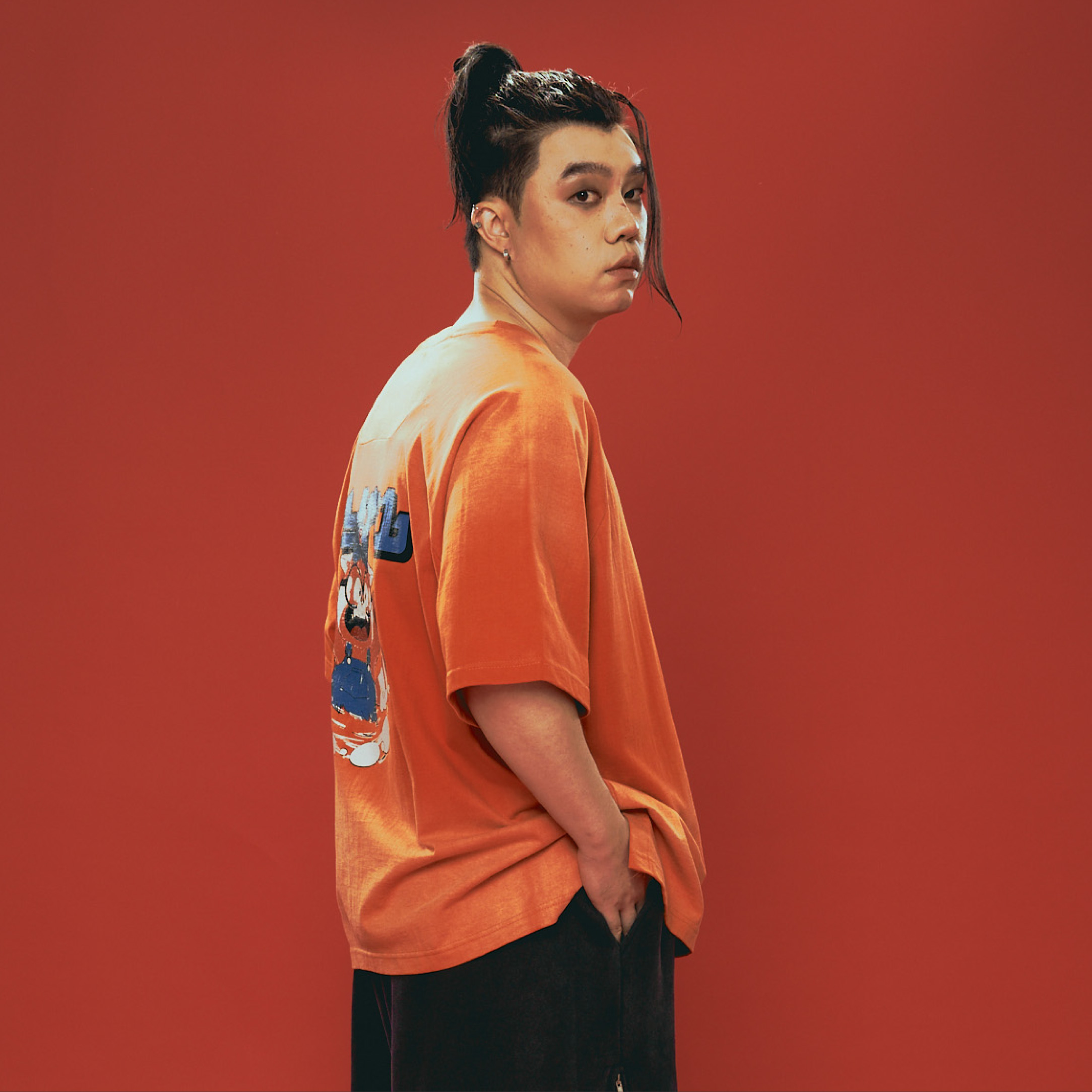 RUMb - เสื้อยืด เเขนสั้น Oversize รุ่น ARARUMB | Shopee Thailand
