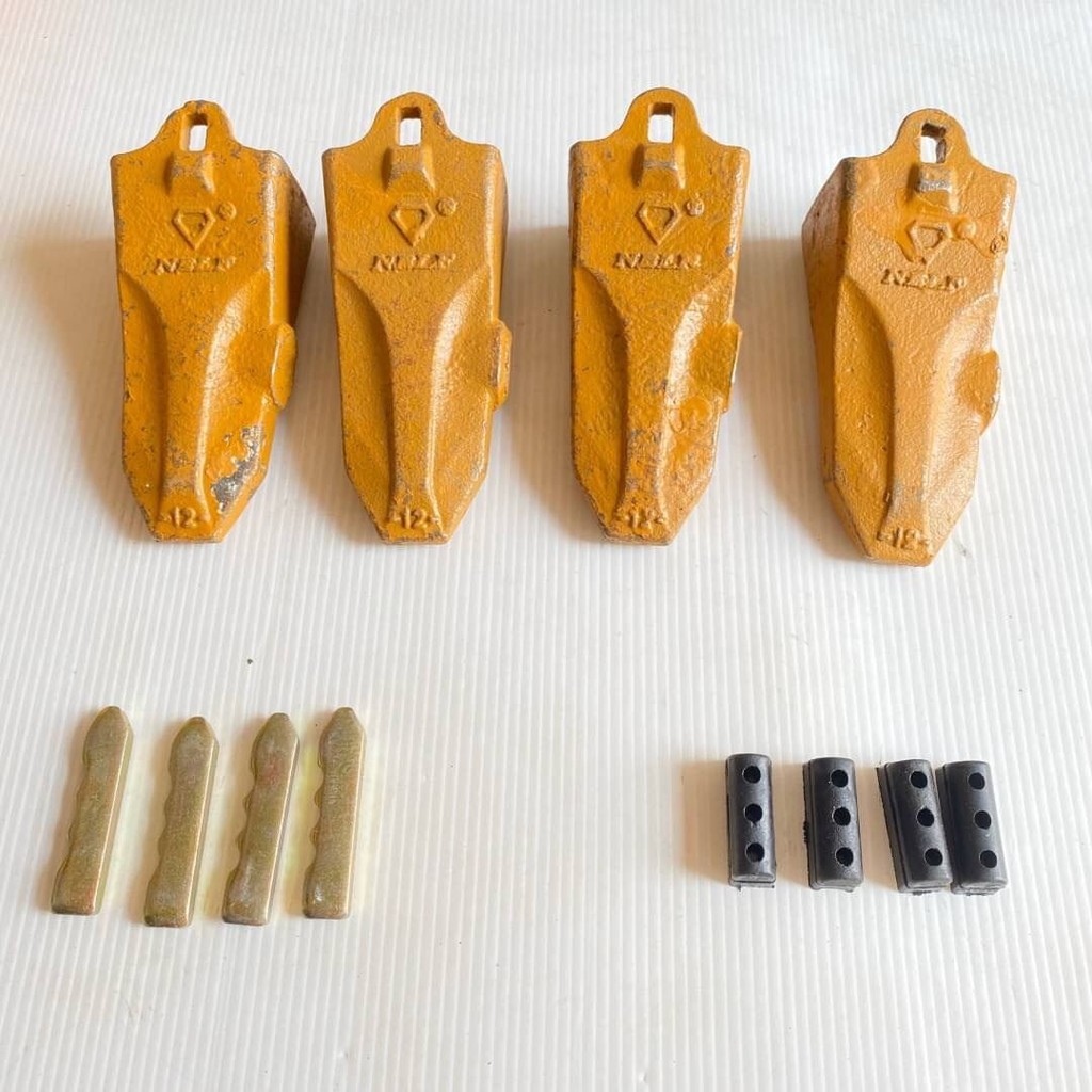 ฟัน เล็บ บุ้งกี๋ ขุดหิน ขนาดรถ PC30 PC40พร้อมสลัก+ยางรอง เหล็กอย่างหนา อะไหล่แม็คโคร อะไหล่รถขุด ...