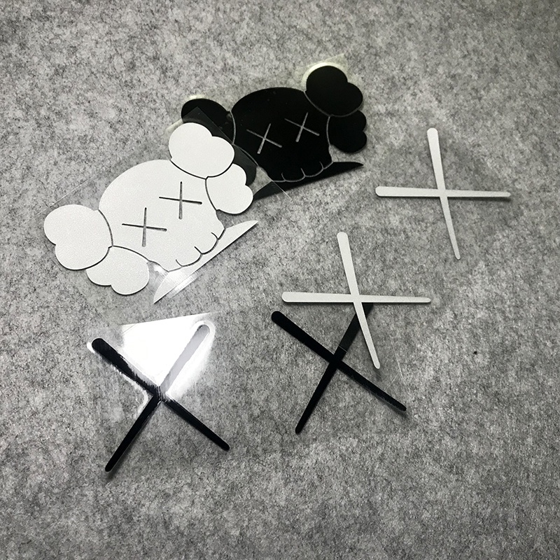 [P-A619] Kaws Sticker Hollow Sticker สติ๊กเกอร์สะท้อนแสงรถยนต์ ...