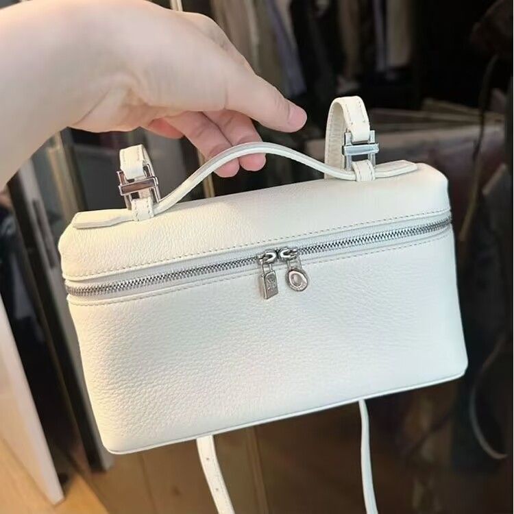 [แบรนด ์ ใหม ่ Original Authentic Ready Stock ] loro * piana Bag lp Bag ...