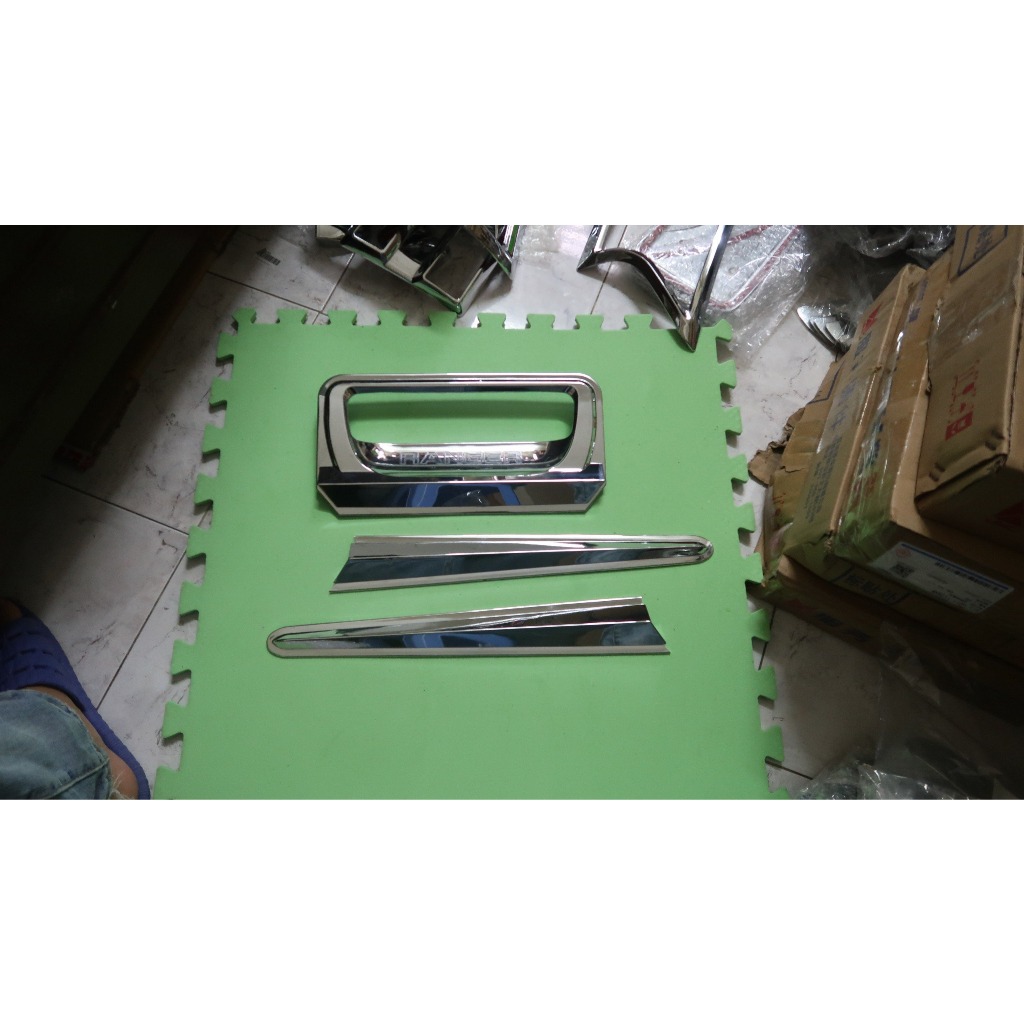 เคส Chrome พร ้ อม Ford Ranger Ford Ranger Ranger Rear Crate Recess ...