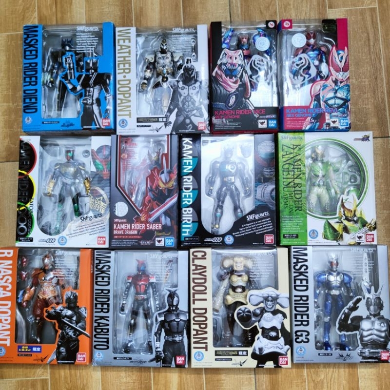 Shfiguarts Kamen Rider Build Premium Model Toy / OOO / Kabuto / Gaim ...