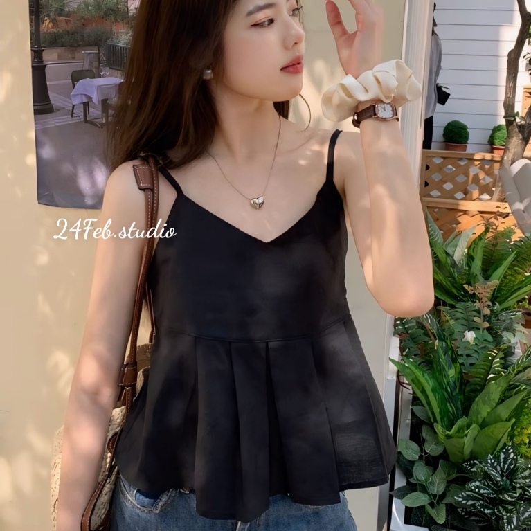 เสื้อกล้าม babydoll จับจีบสไตล์มินิมอลเกาหลี 24Feb Studio AK83 | Shopee ...