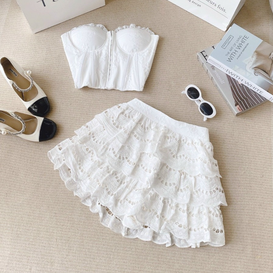 Set Design White Tube Shirt With Lace Chest Cup + Lace Skirt With Floor ...