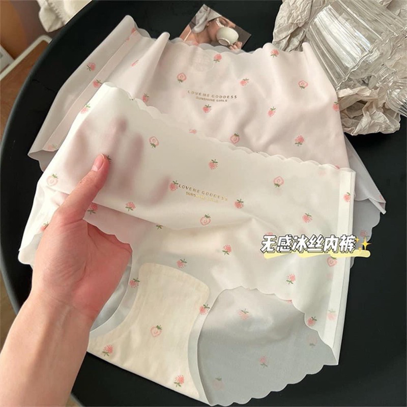 Set 5 ชิ้น STRAWBERRY INVISIBLE UNDERWEAR | Shopee Thailand