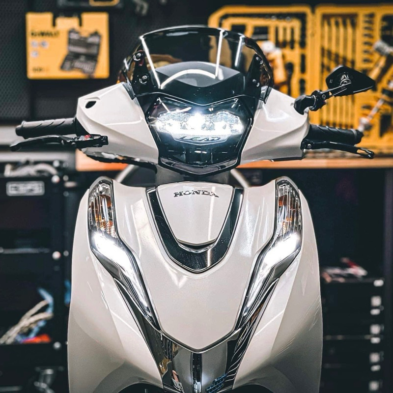 Zhipat Lead Windshield สีควัน | Shopee Thailand
