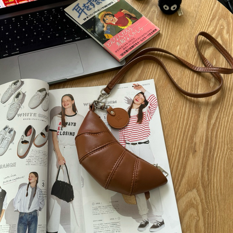 [ แท็กหนังฟรี ] Croissant Mini Pouch Wallet - Croissant Mini Pouch ...