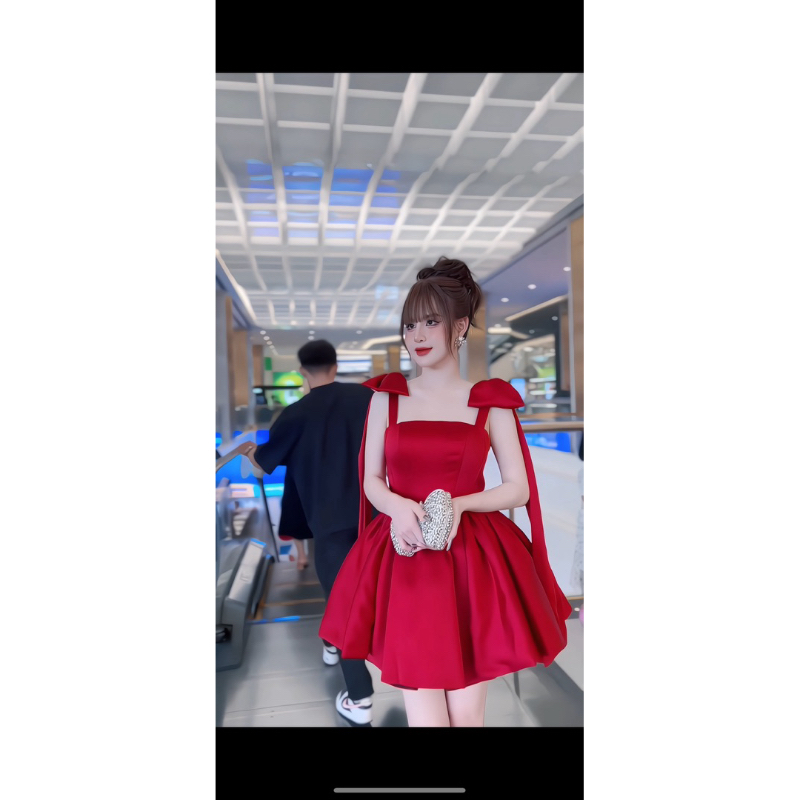 EXTREMELY BEAUTIFUL TAPTA DRESS พร้อมโบว์ไหล่หลวมและตาข่ายสําหรับงาน ...