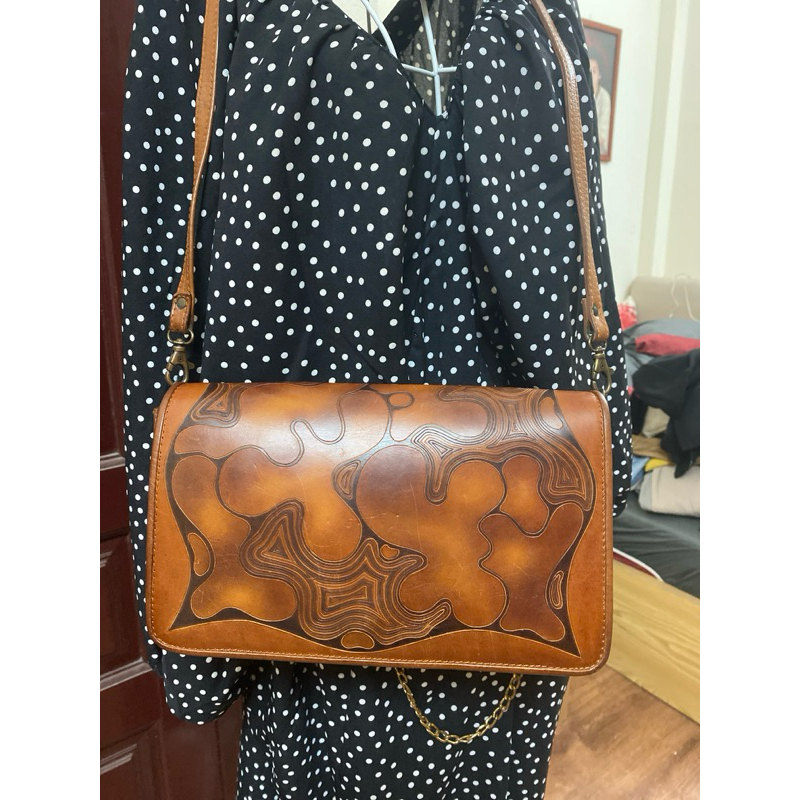 สุด ๆ ศิลปะ กระเป๋าหนังชนบทแกะสลักศิลปะ หนังหอมหนาพิเศษ ขนาด 28x18 ใส่ ...
