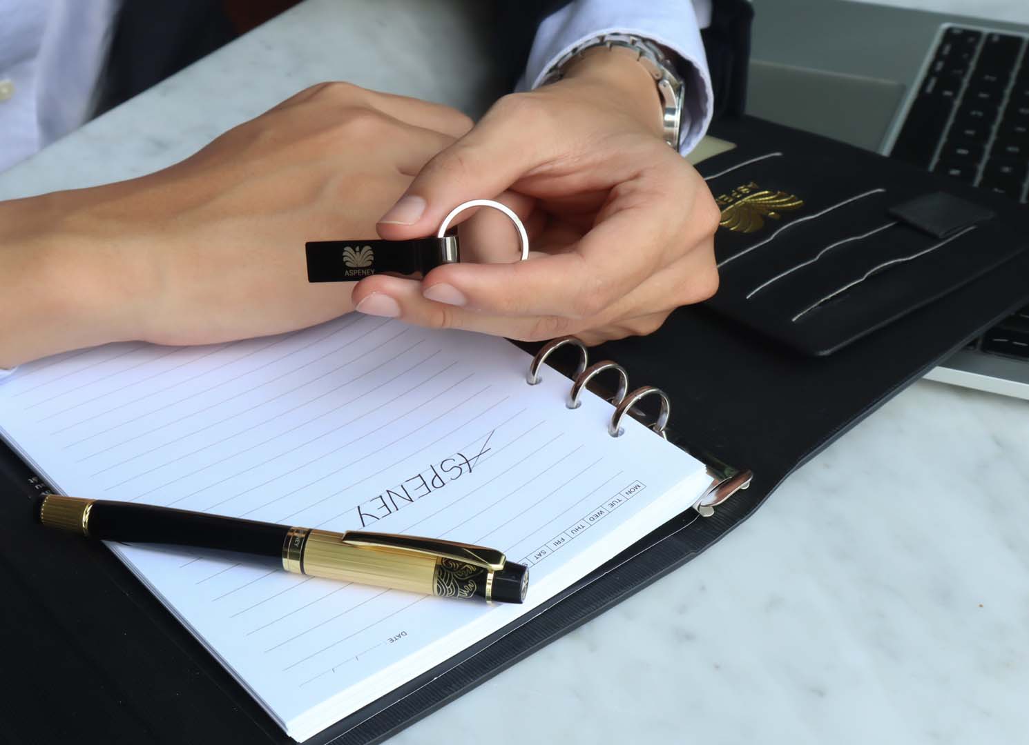 Aspeney1 USB Signing Pen Leather Notebook Gift Set | Shopee Thailand